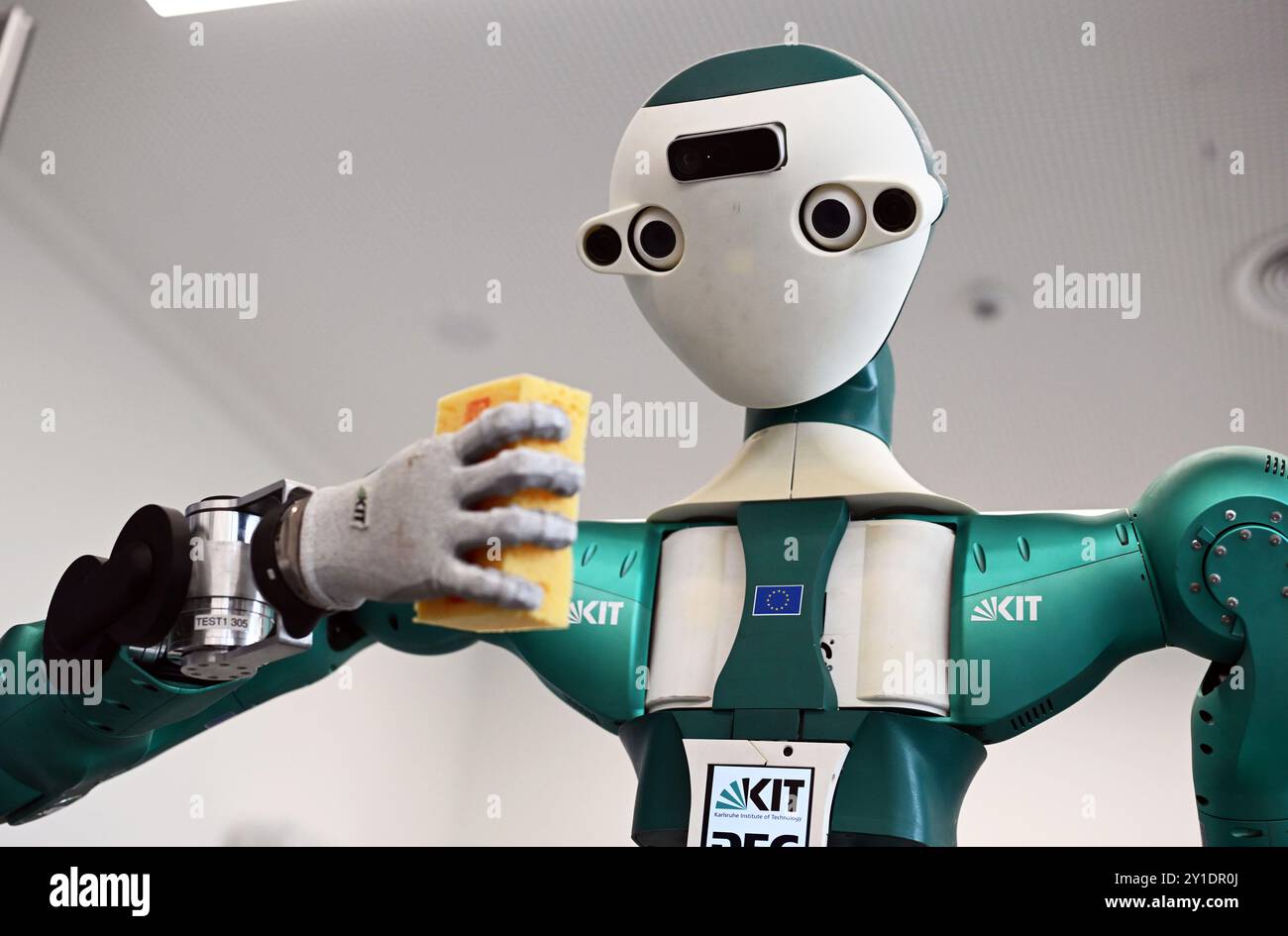 Armar 6 robot hi-res stock photography and images - Alamy