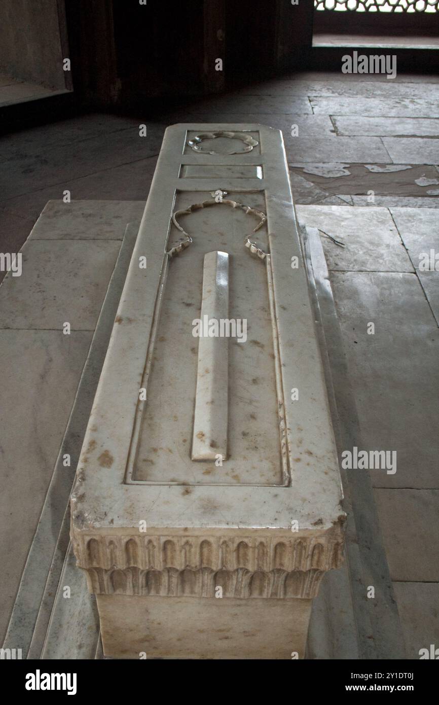 Marble tomb, Humayan's Tomb complex, Delhi, India. Nasir al-Din ...