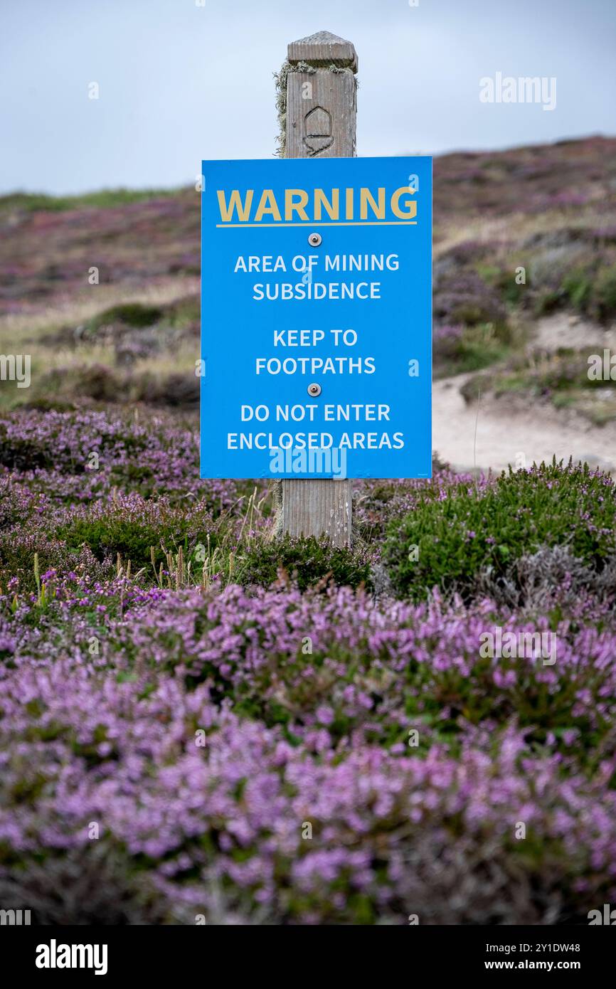 St Agnes, warning sign on the cliffs, Cornwall, England, UK Stock Photo ...