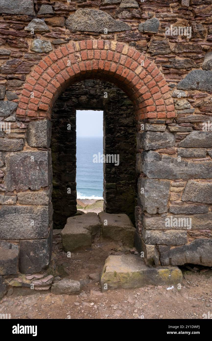 Wheal Coates, Cornwall, England, UK Stock Photo - Alamy