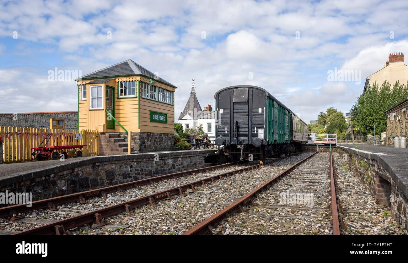 Vintage signal box and railway carriages at Bideford Heritage Railway ...