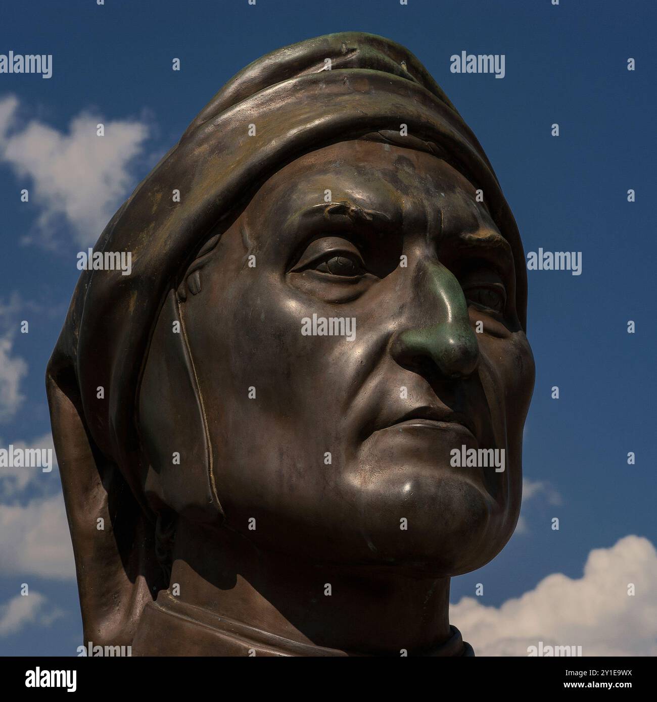 Bronze bust of Italian poet Dante Alighieri (c. 1265-1321), recalling ...