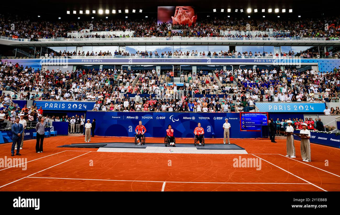 Wheelchair paris disability hi-res stock photography and images - Alamy