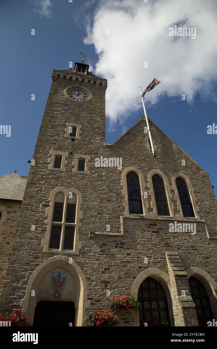 Looe town centre Stock Photo - Alamy