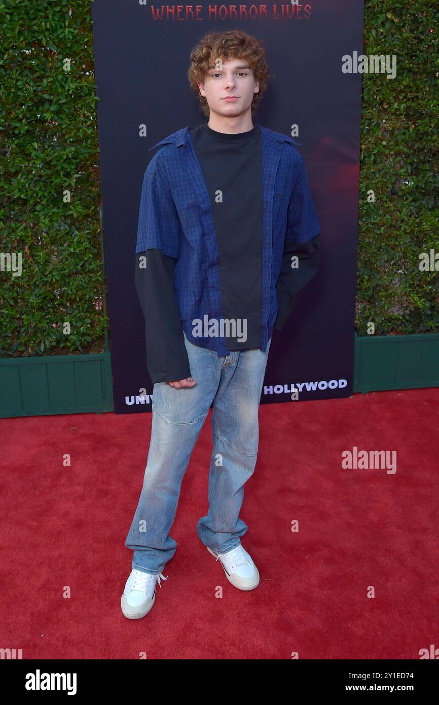 Mason Thames bei der Eröffnung der Halloween Horror Nights in den ...