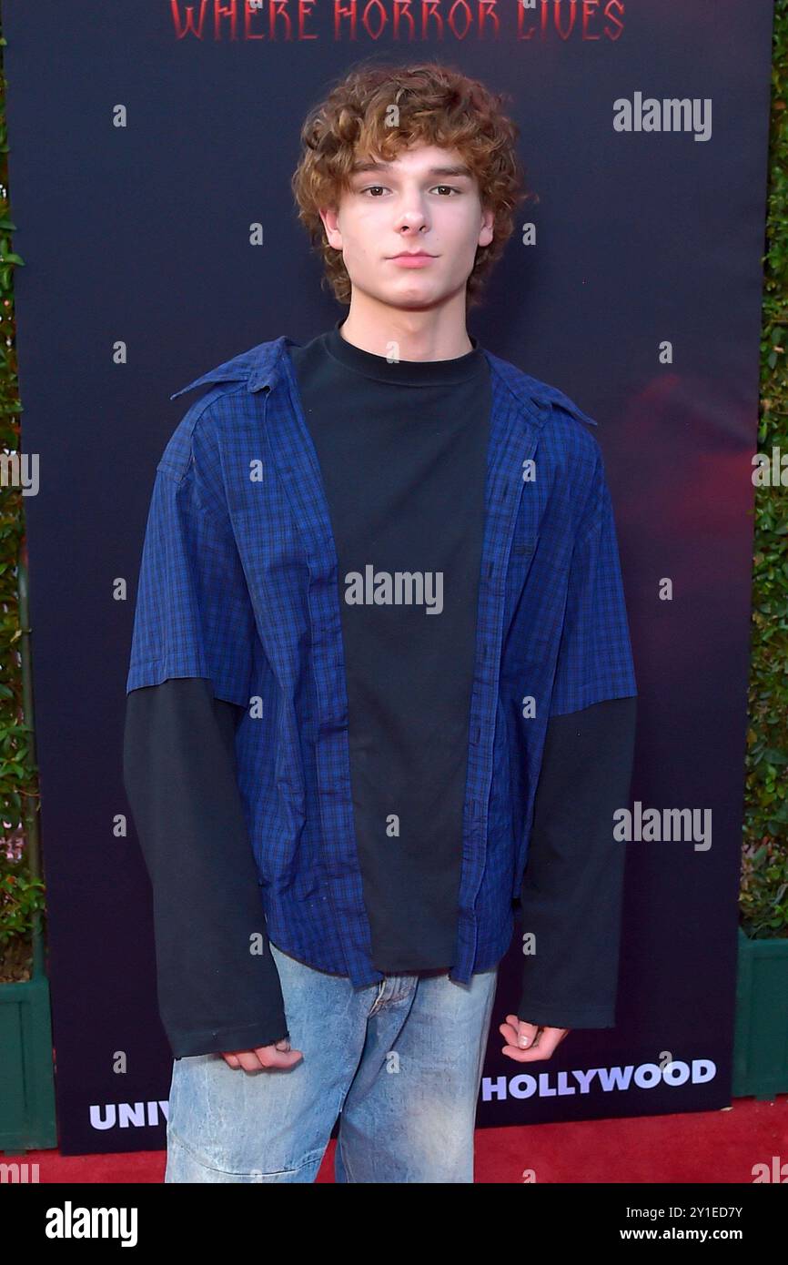 Mason Thames bei der Eröffnung der Halloween Horror Nights in den ...