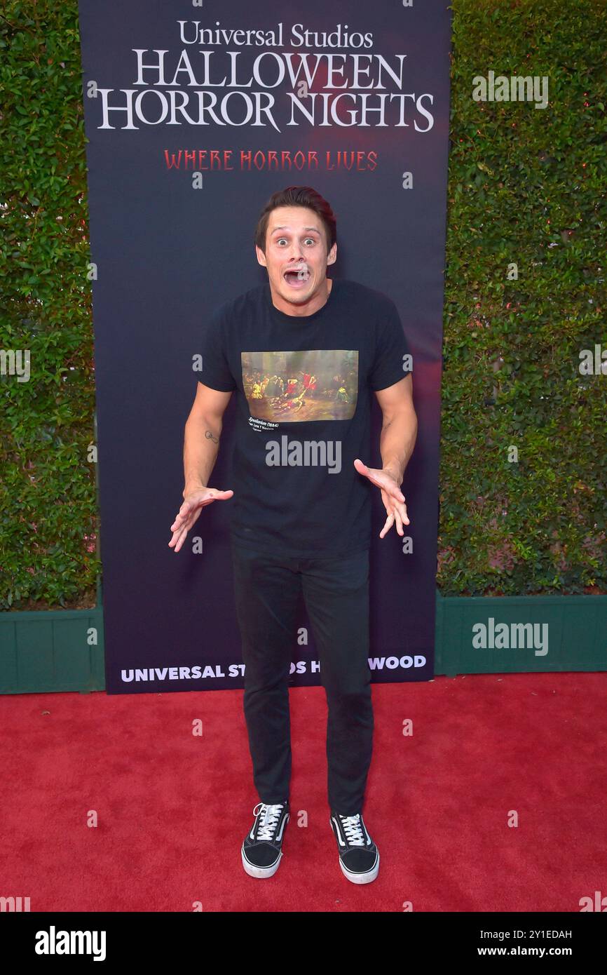 Timothy Granaderos bei der Eröffnung der Halloween Horror Nights in den ...