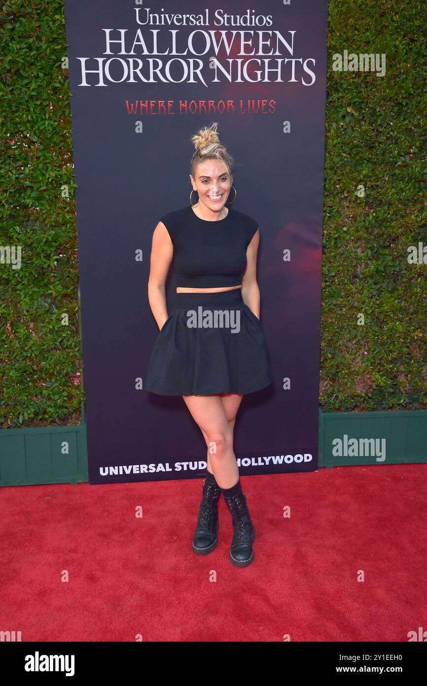 Jen Ash bei der Eröffnung der Halloween Horror Nights in den Universal ...