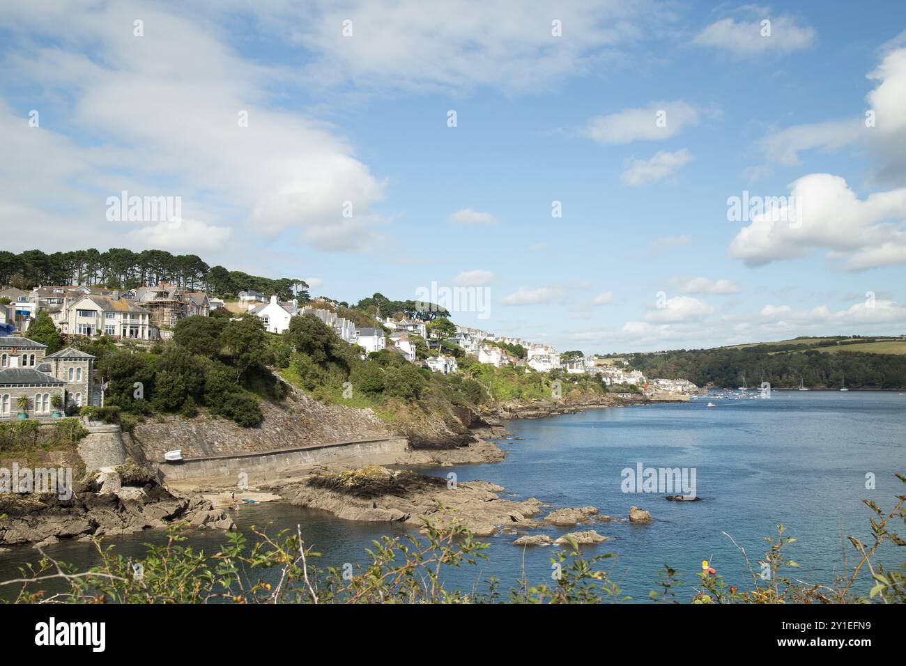 Walk coast at fowey hi-res stock photography and images - Alamy