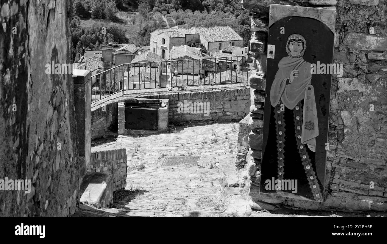 Ghost village of Rabatana, Tursi, Matera, Basilicata, Italy Stock Photo ...