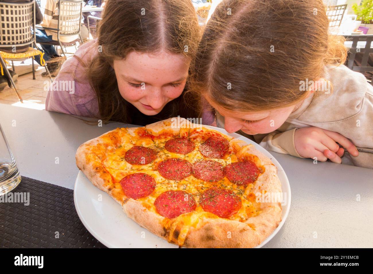 Child smelling meal hi-res stock photography and images - Alamy