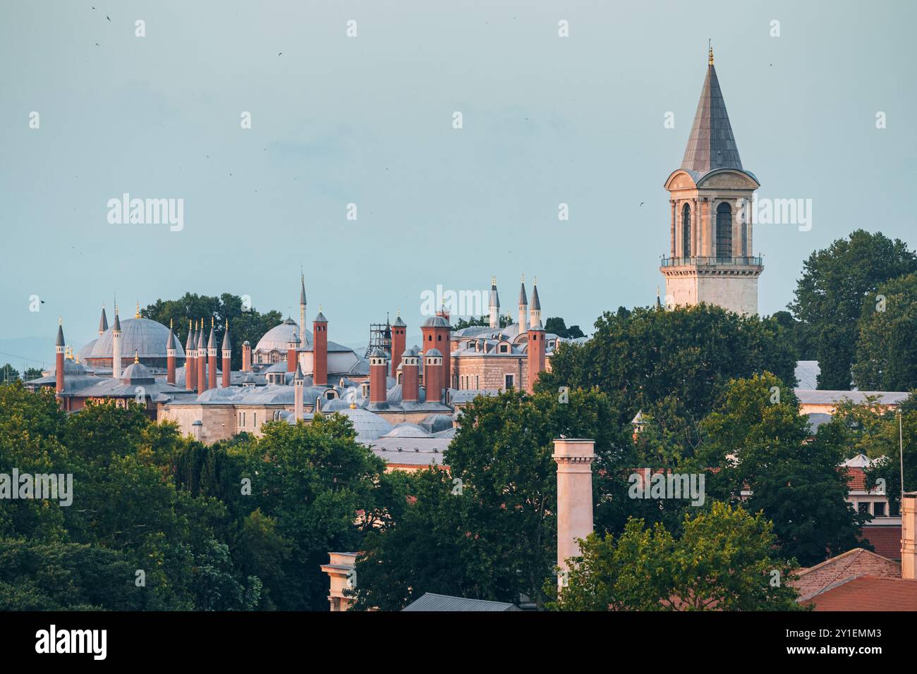 A scenic view of Topkapi Palace in Istanbul, showcasing its historic ...