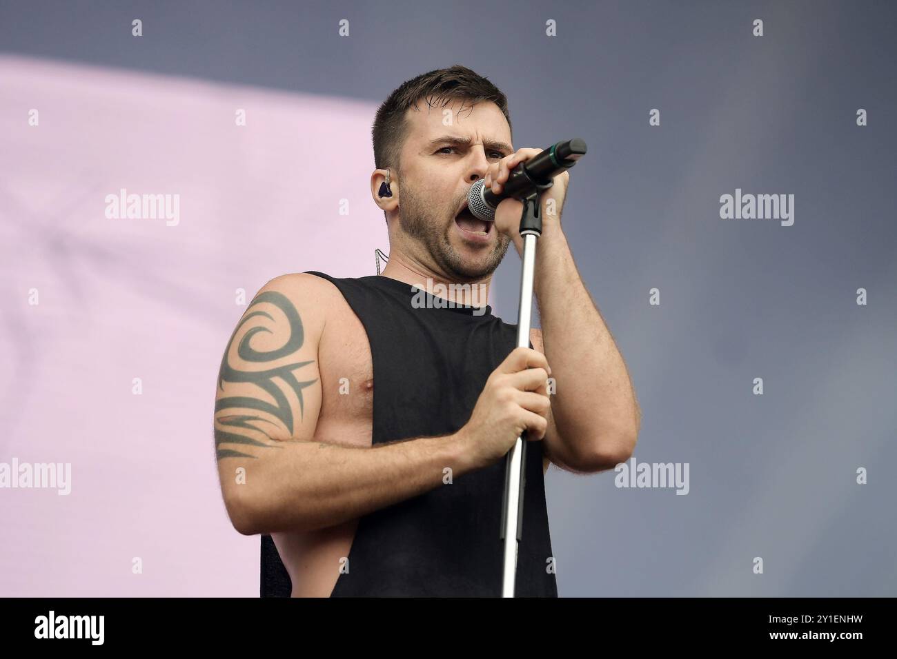 Rio de Janeiro, Brazil, September 28, 2019. Vocalist Jonathan Corrêa of ...