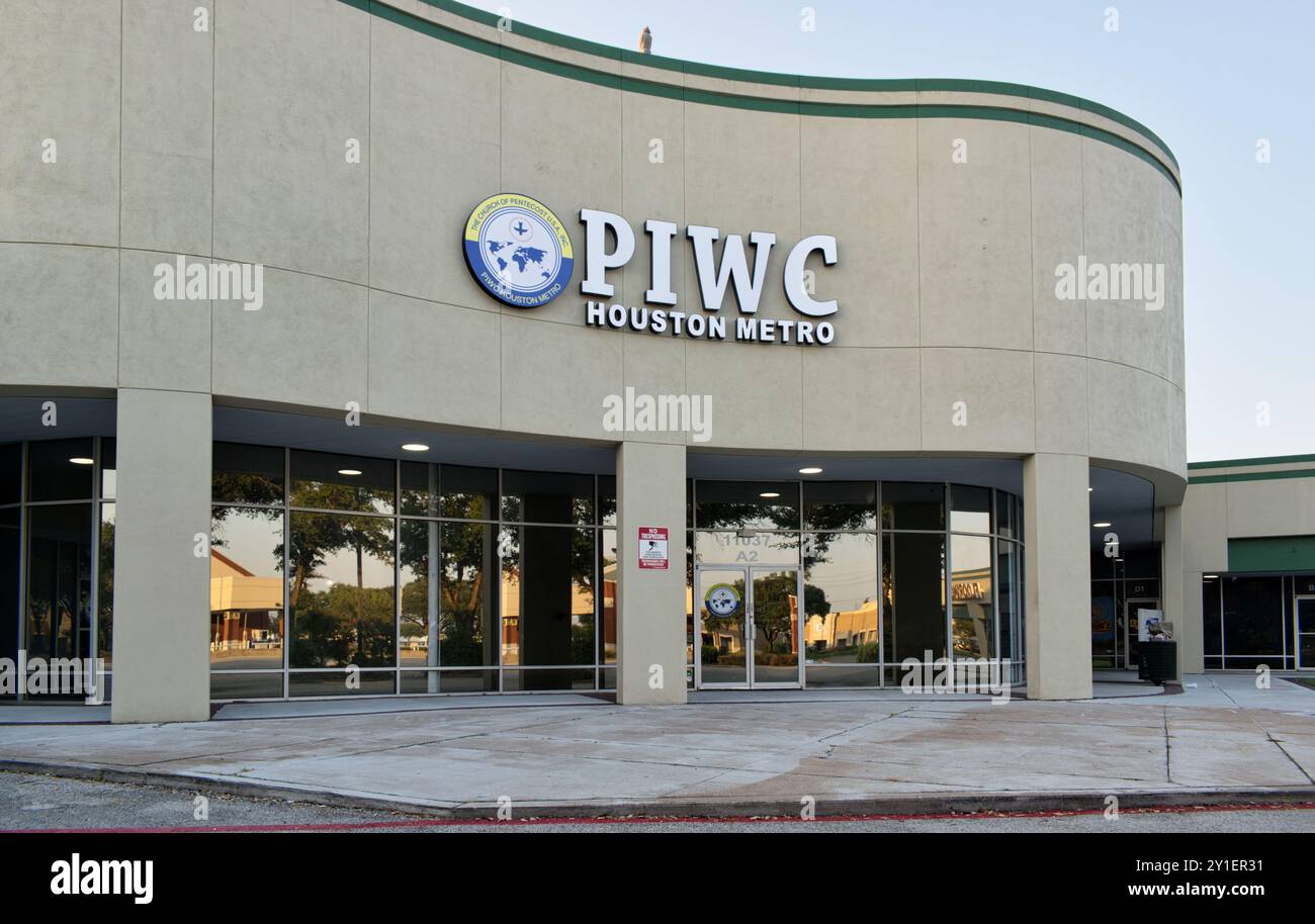 Piwc houston metro hi-res stock photography and images - Alamy