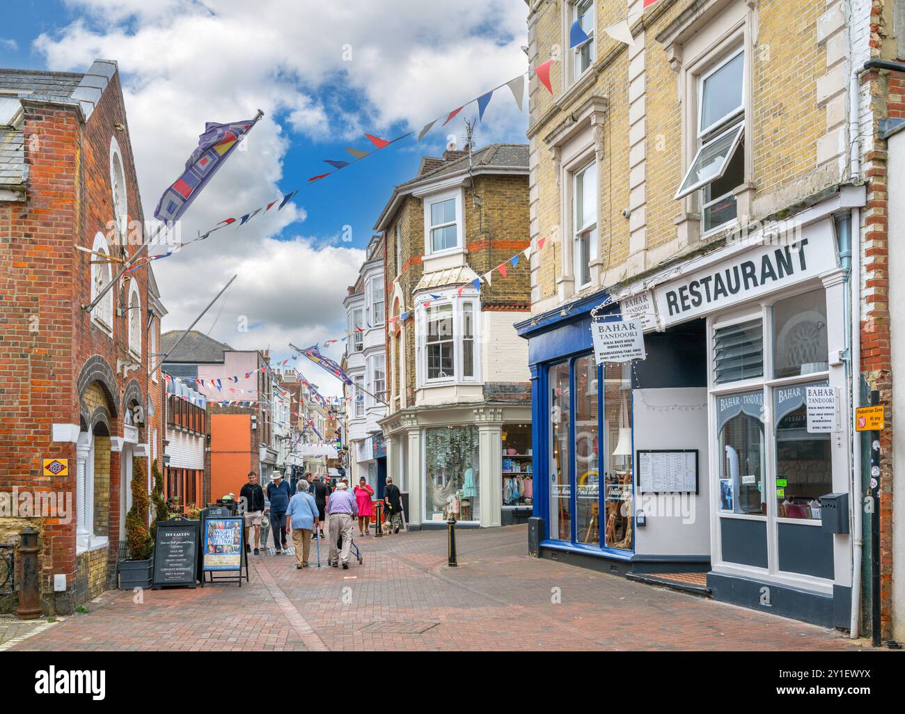 Isle of wight shopping hi-res stock photography and images - Alamy