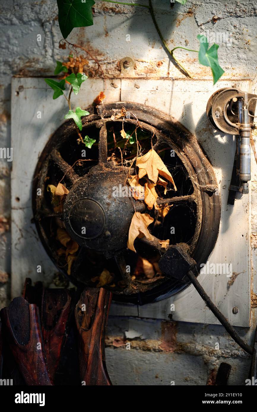 old rusty fan Stock Photo - Alamy