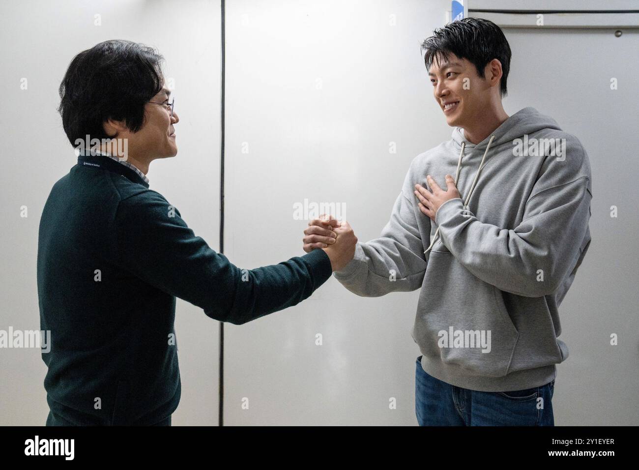 OFFICER BLACK BELT, (aka MUDOSILMUGWAN), from left: KIM Seong-gyoon ...