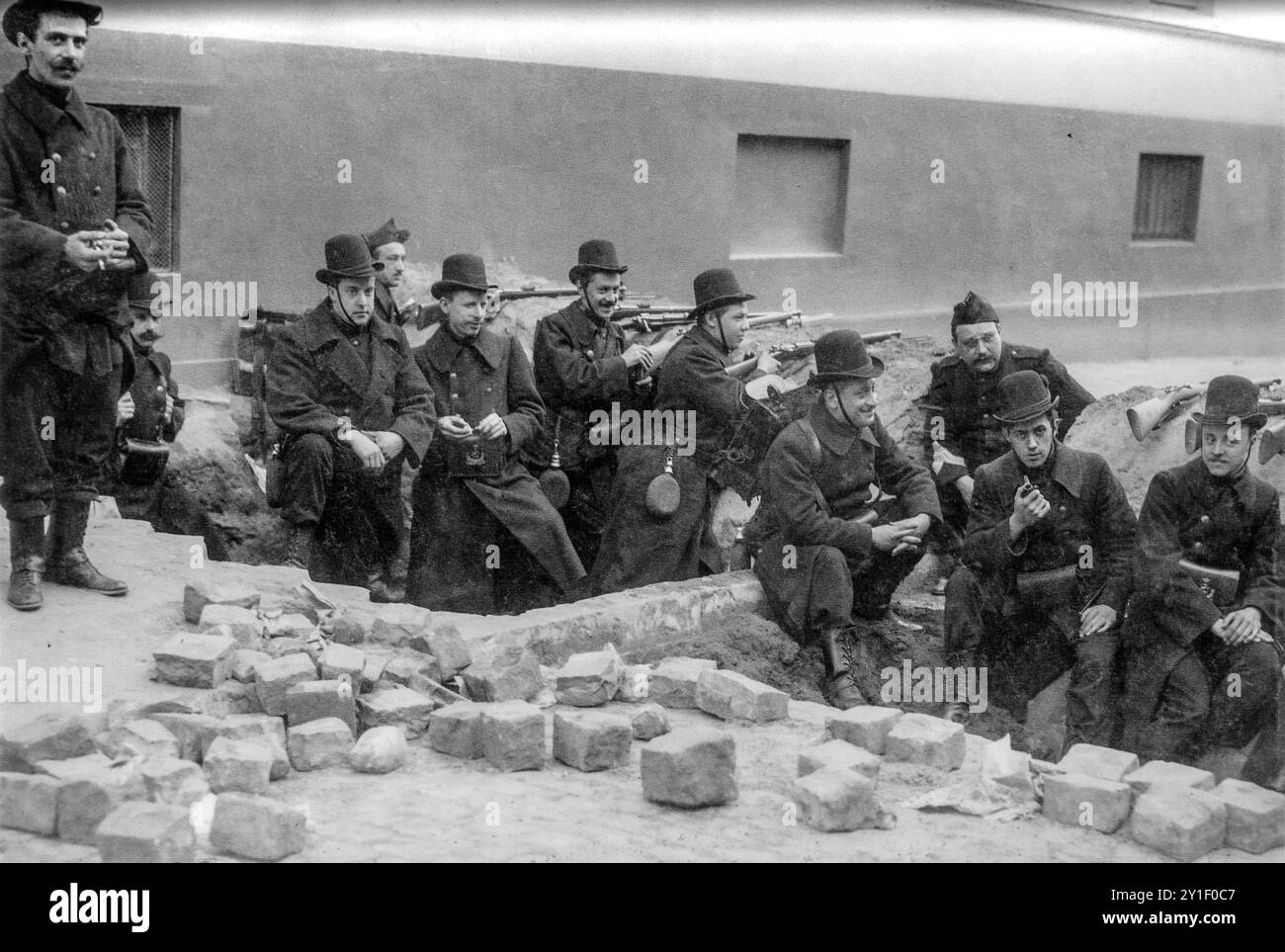 WWI Belgian Civil Guards / Garde Civique / Burgerwacht in position in ...