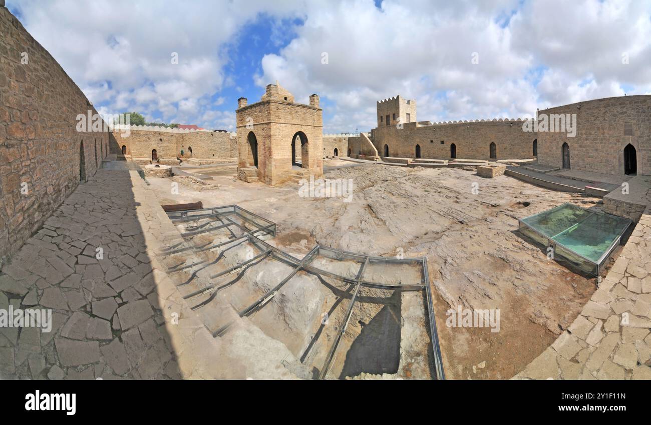 The Baku Ateshgah "Fire Temple of Baku" in Baku, Azerbaijan Stock Photo ...