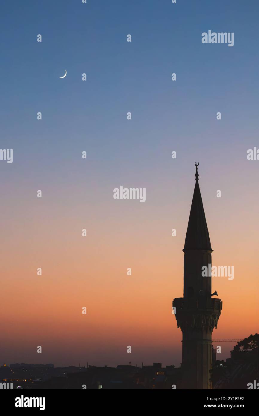 New mosques minaret crescent hi-res stock photography and images - Alamy