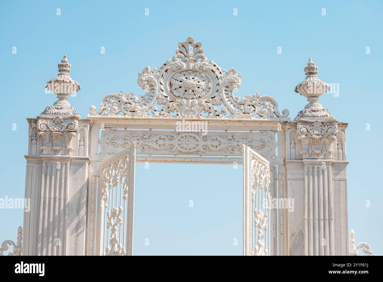 An iconic landscape featuring the palace grand gate, with the Bosphorus ...