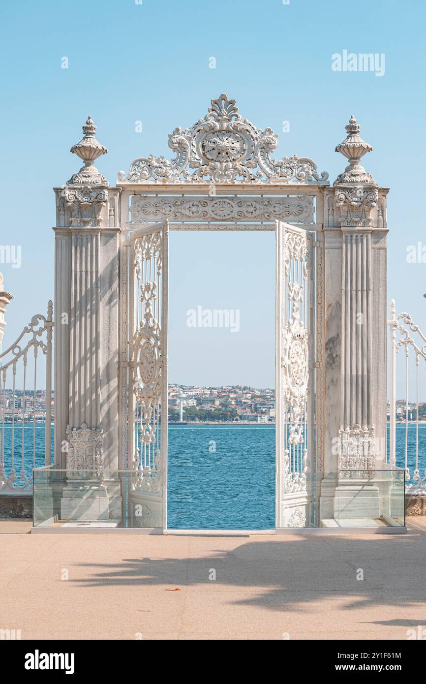 An iconic landscape featuring the palace grand gate, with the Bosphorus ...