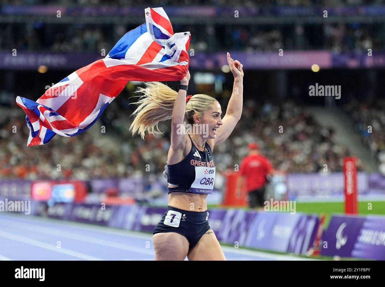 Great Britain's Ali Smith celebrates silver in the 4x100m Universal ...