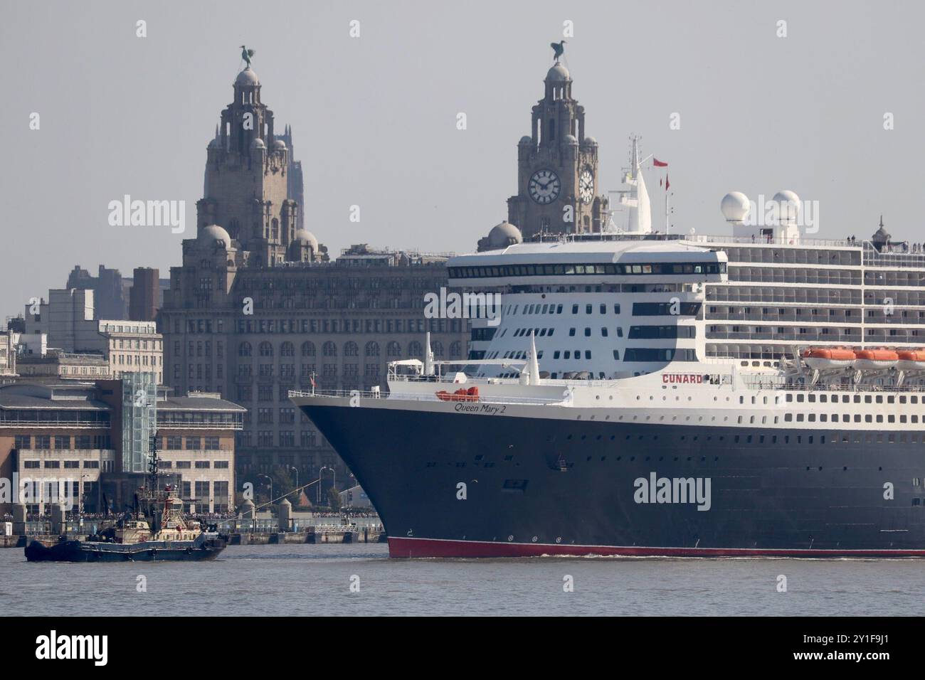 Queen Mary’s 400th Transatlantic voyage Stock Photo - Alamy