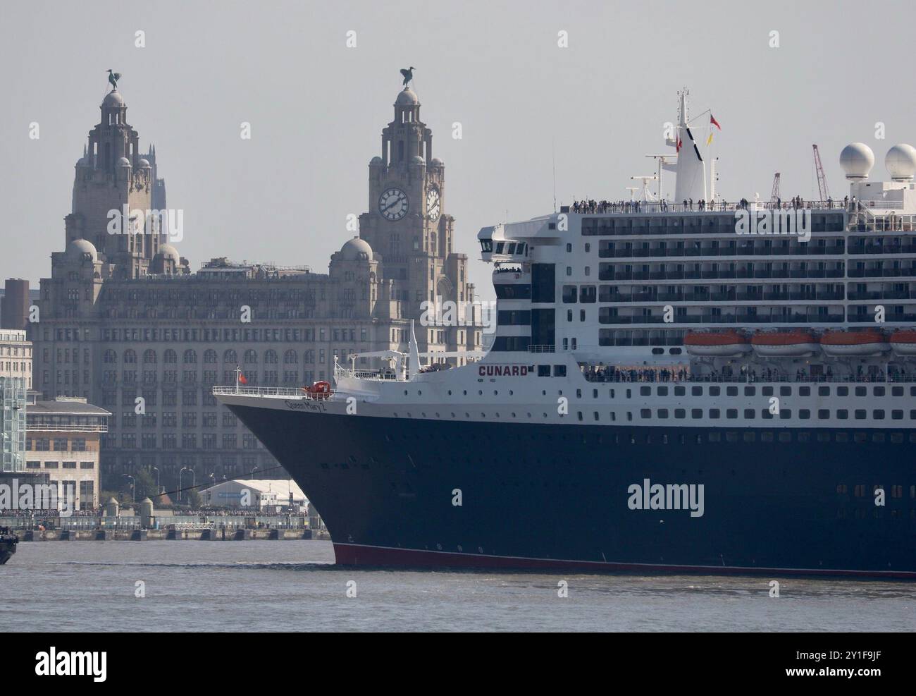 Queen Mary’s 400th Transatlantic voyage Stock Photo - Alamy