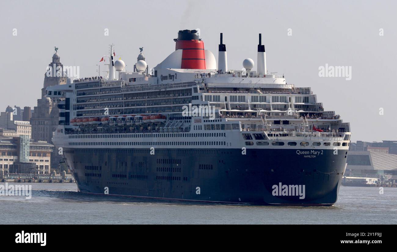 Queen Mary’s 400th Transatlantic voyage Stock Photo - Alamy