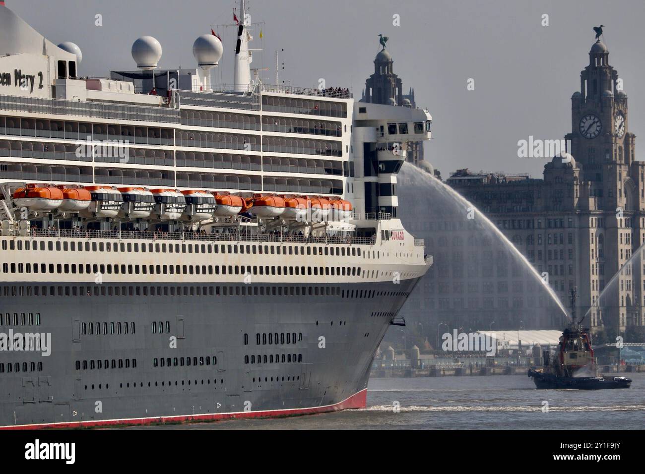 Queen Mary’s 400th Transatlantic voyage Stock Photo - Alamy