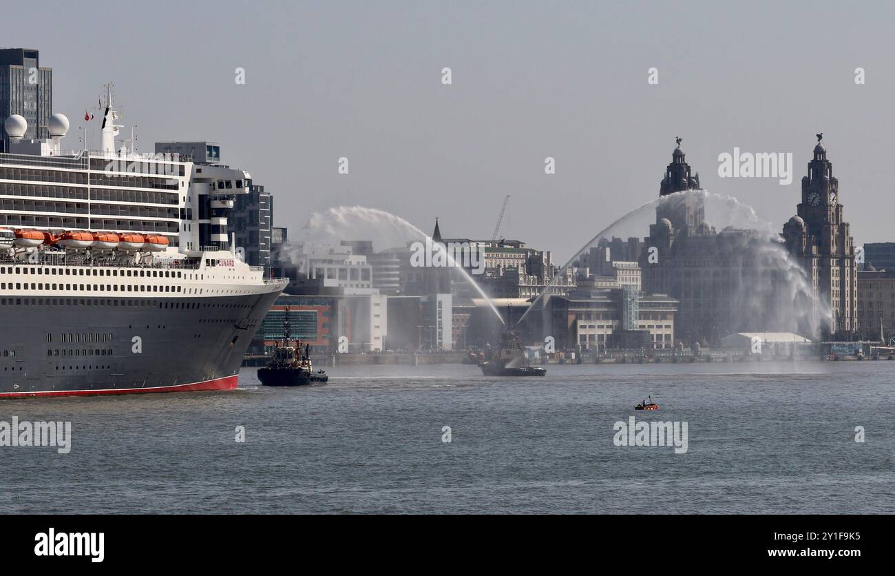 Queen Mary’s 400th Transatlantic voyage Stock Photo - Alamy