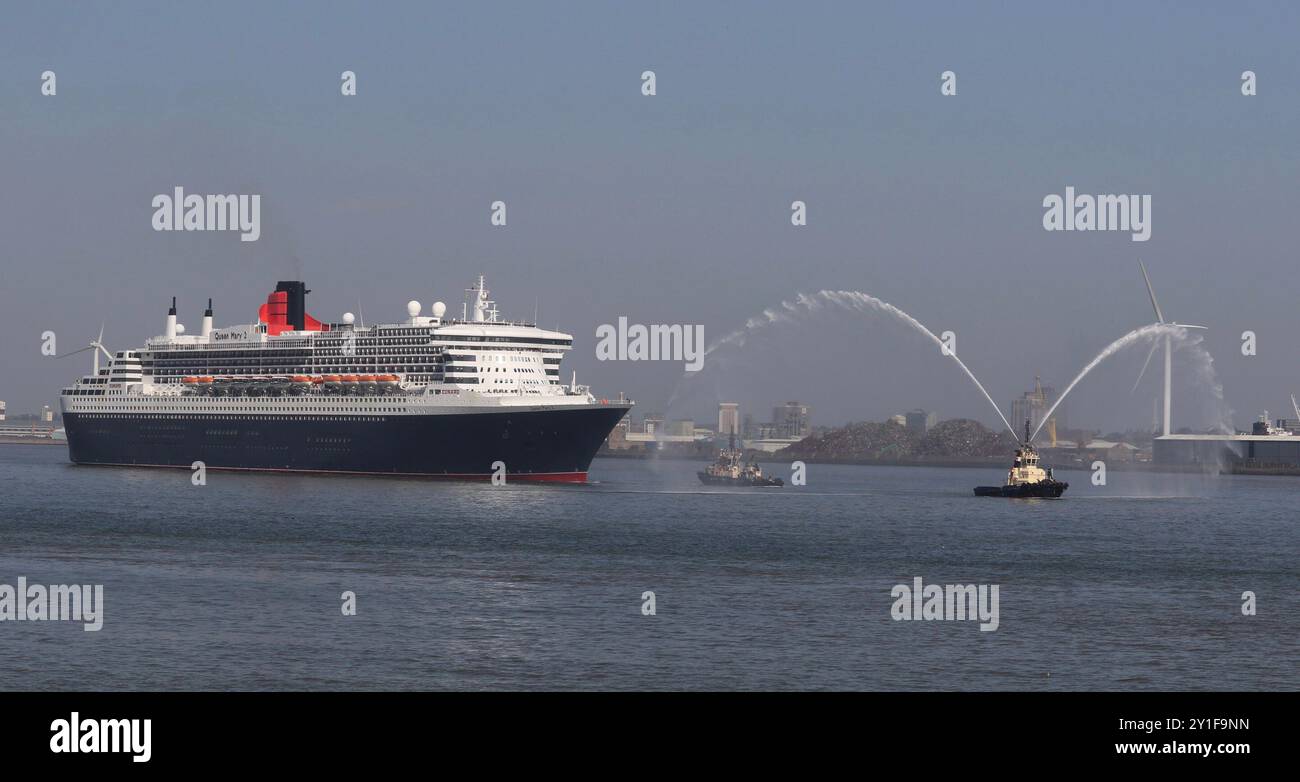 400th transatlantic voyage hi-res stock photography and images - Alamy