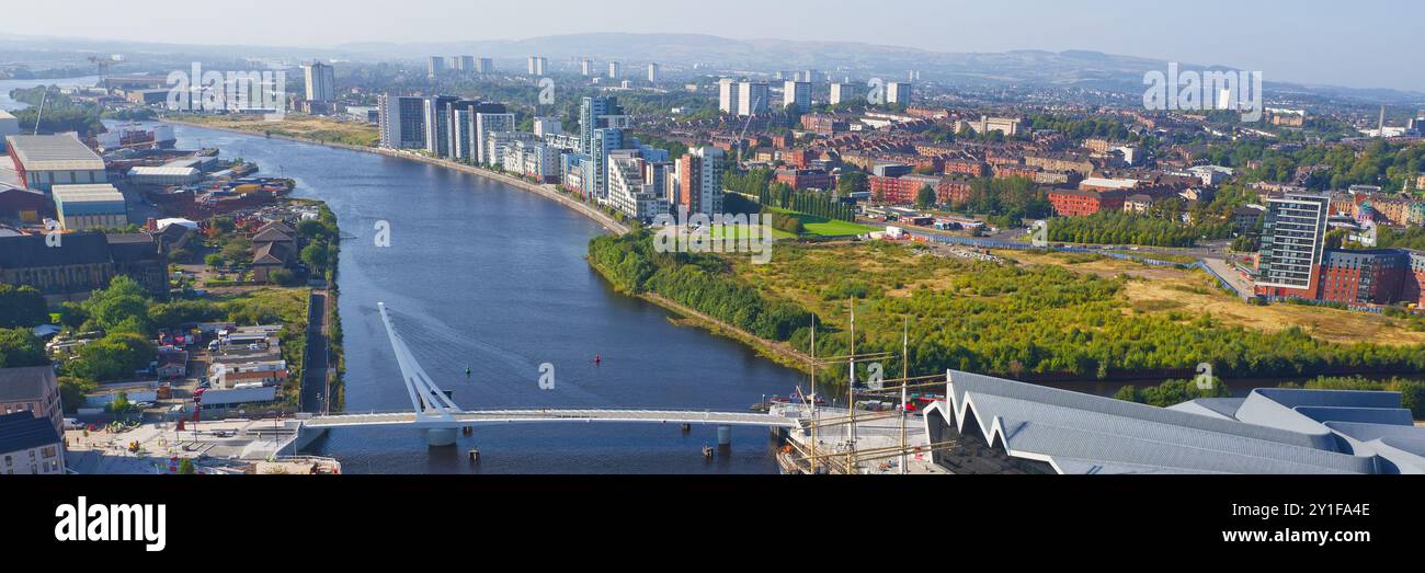 Govan to Partick pedestrian and cycle bridge over the River Clyde in ...