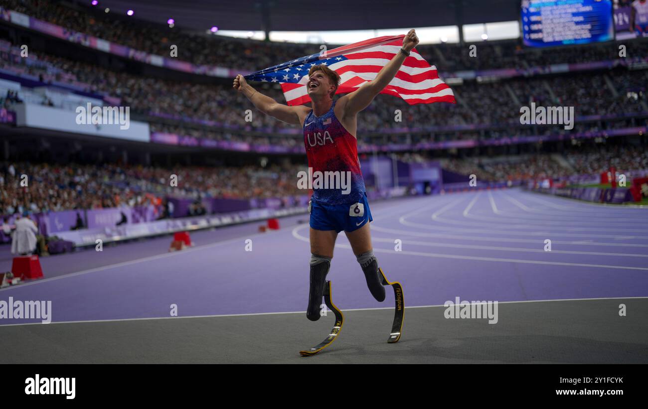 Hunter Woodhall from the U.S. celebrates after winning the men's 400 m ...