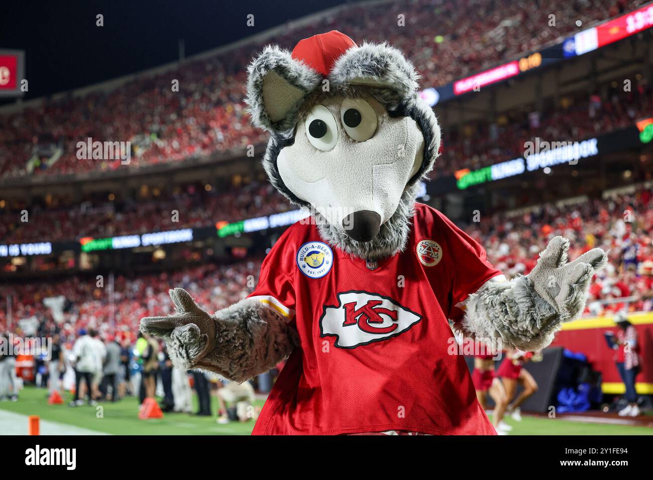 Kansas City, MO, USA. 5th Sep, 2024. Kansas City Chiefs Mascot KC Wolf ...
