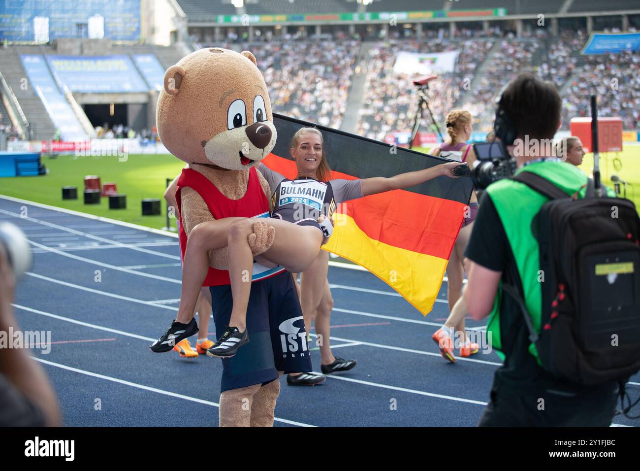 Bulmahn luna hi-res stock photography and images - Alamy