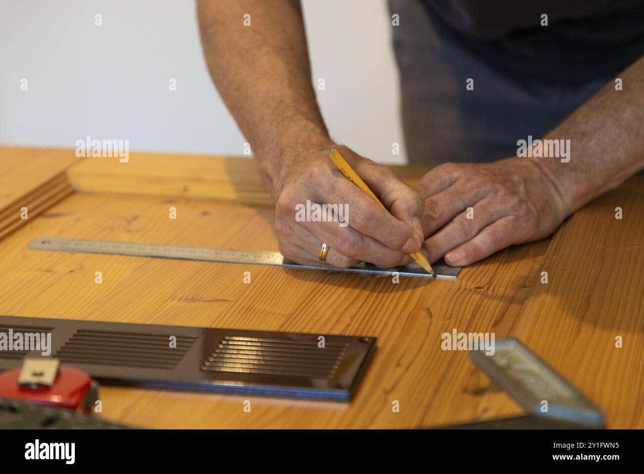 Carefully drawn up hi-res stock photography and images - Alamy