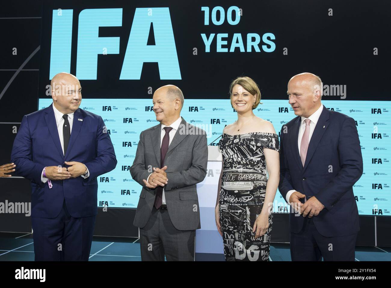 Leif-Erik Lindner (Managing Director of IFA Management GmbH), Olaf ...