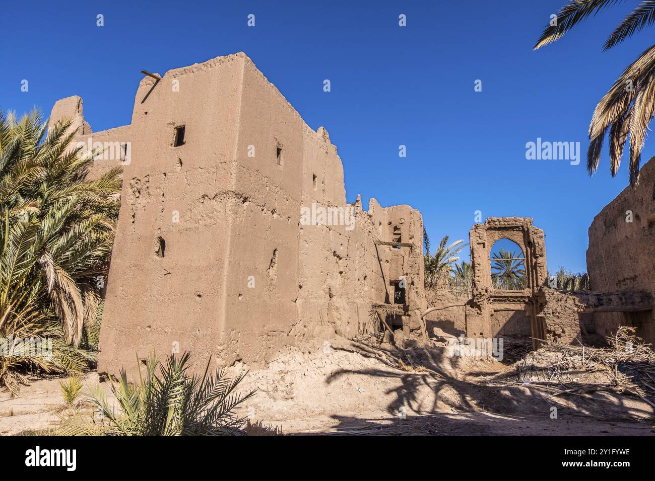 Mud brick architecture hi-res stock photography and images - Alamy