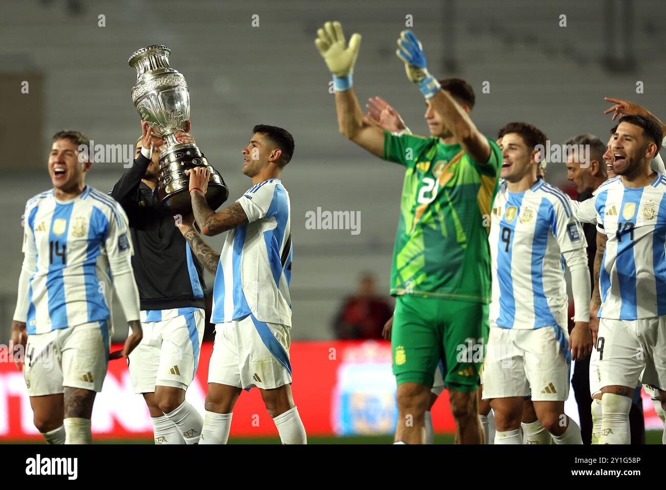 Fifa world cup 2026 trophy hi-res stock photography and images - Alamy