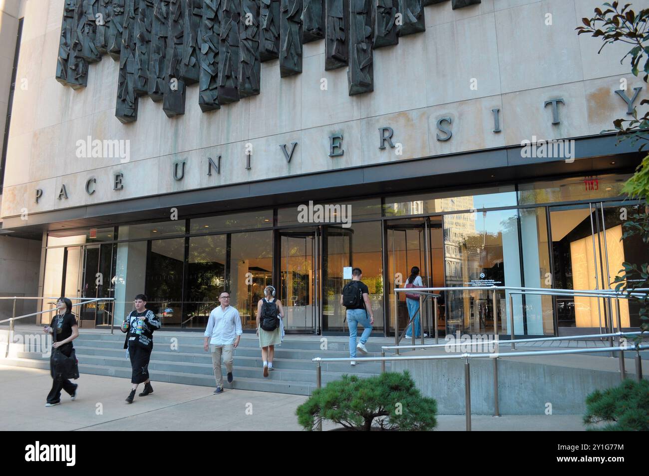 Pace university logo hi-res stock photography and images - Alamy