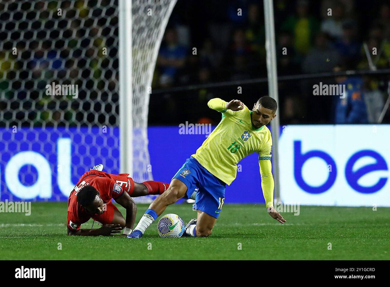 John yeboah ecuador hi-res stock photography and images - Alamy
