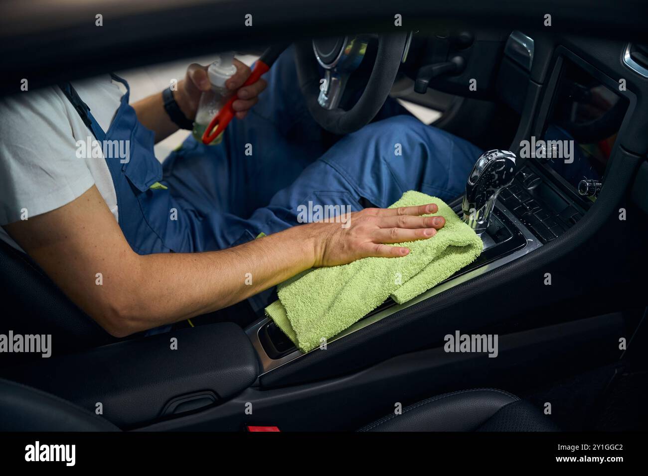 Staff work in restoration hi-res stock photography and images - Alamy