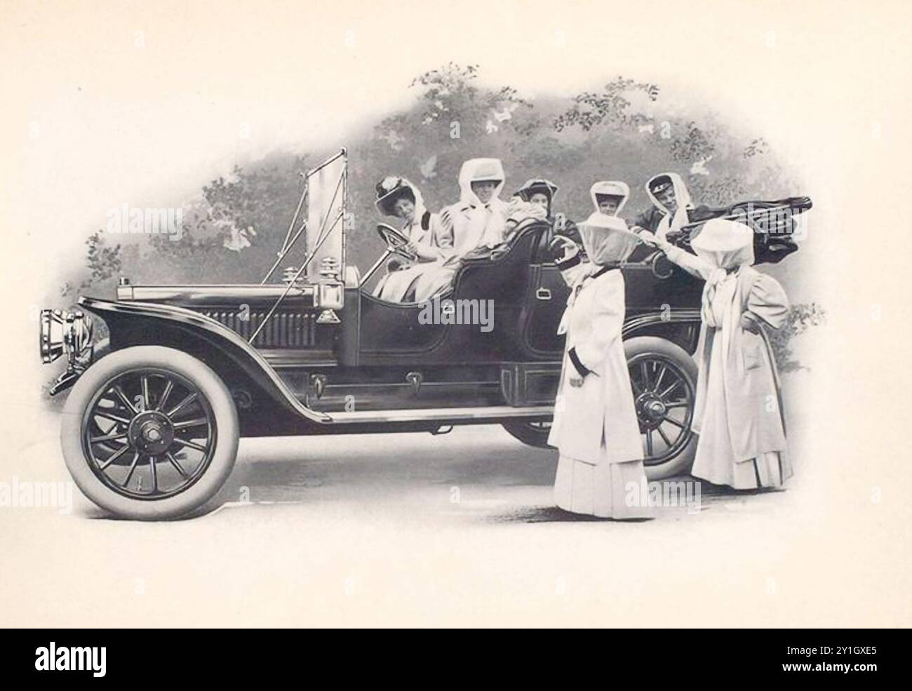 Group of women driving the Self Starting Winton Six-Teen-Six. Vintage ...