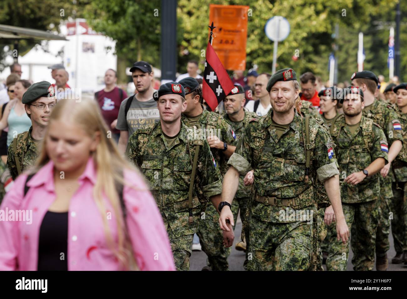 OOSTERBEEK - Participants walk the largest one-day hike in the world ...