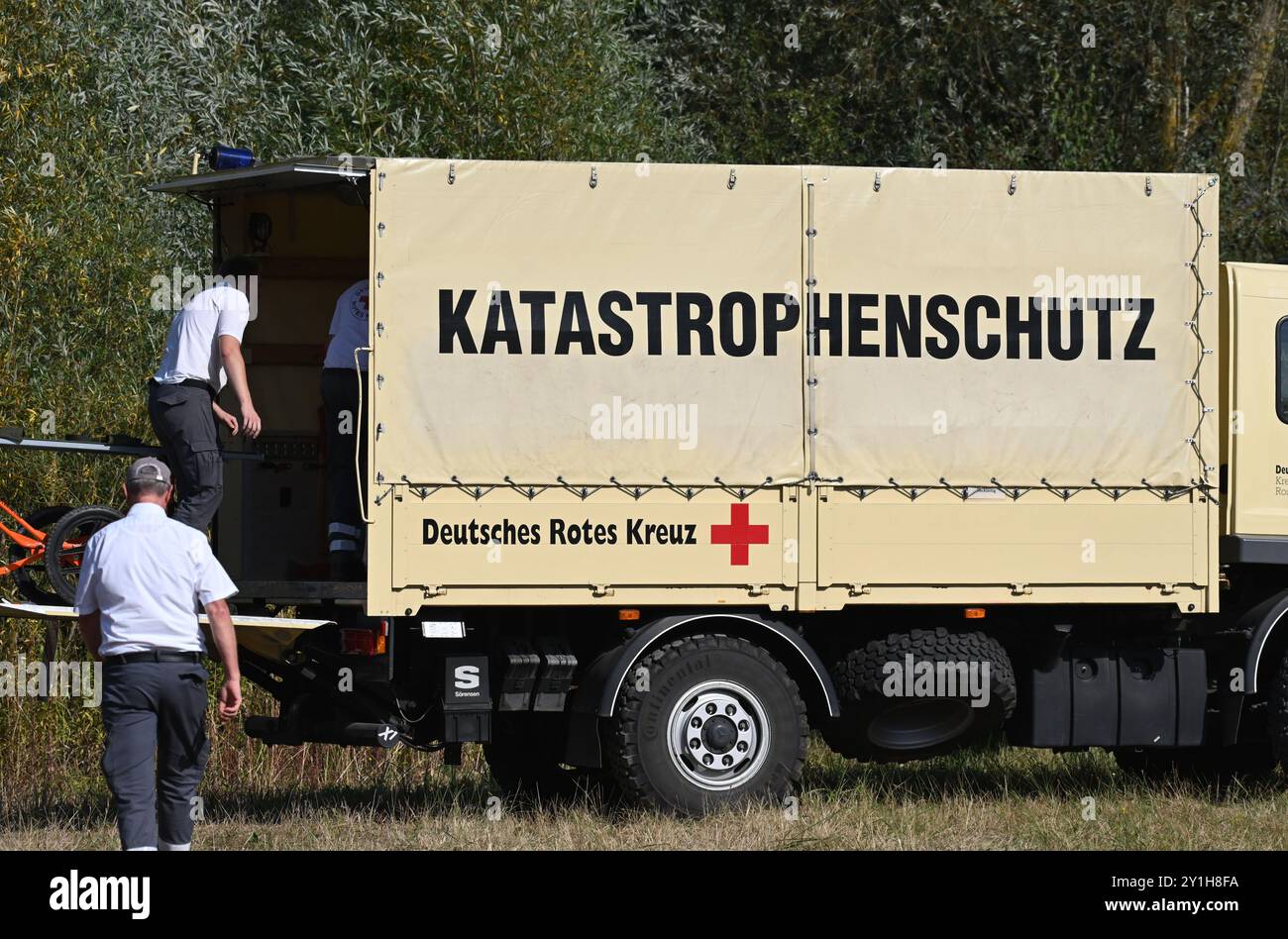 Rostock, Germany. 07th Sep, 2024. In the train accident and vegetation ...