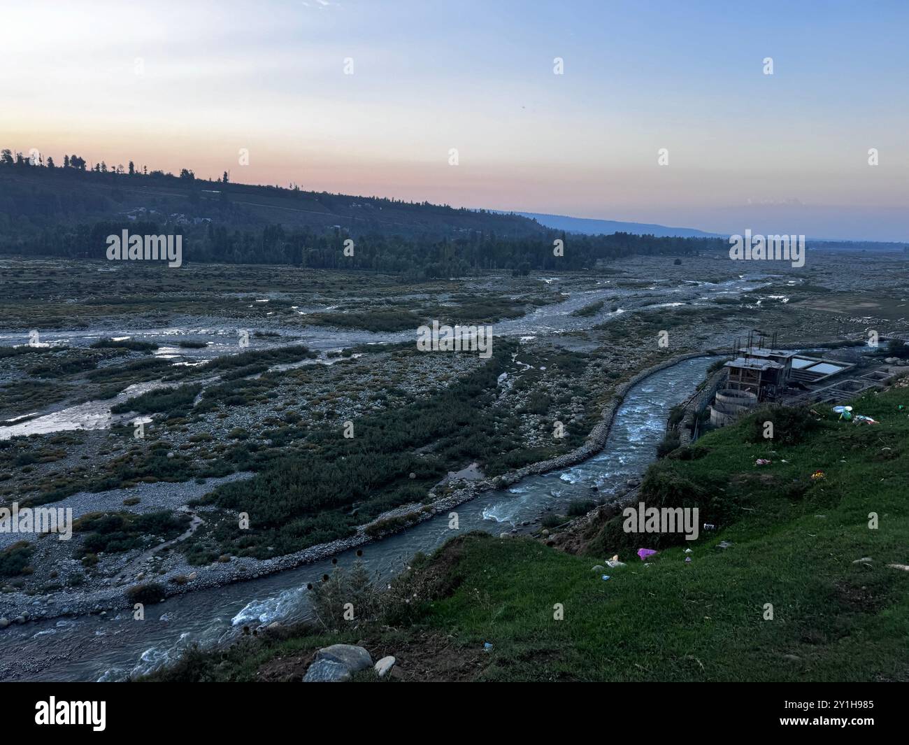 Heerpora shopian hi-res stock photography and images - Alamy