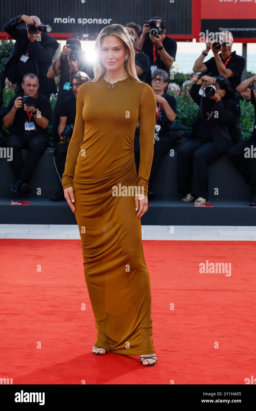 Bar Refaeli poses for photographers upon arrival at the Orrizonti short ...