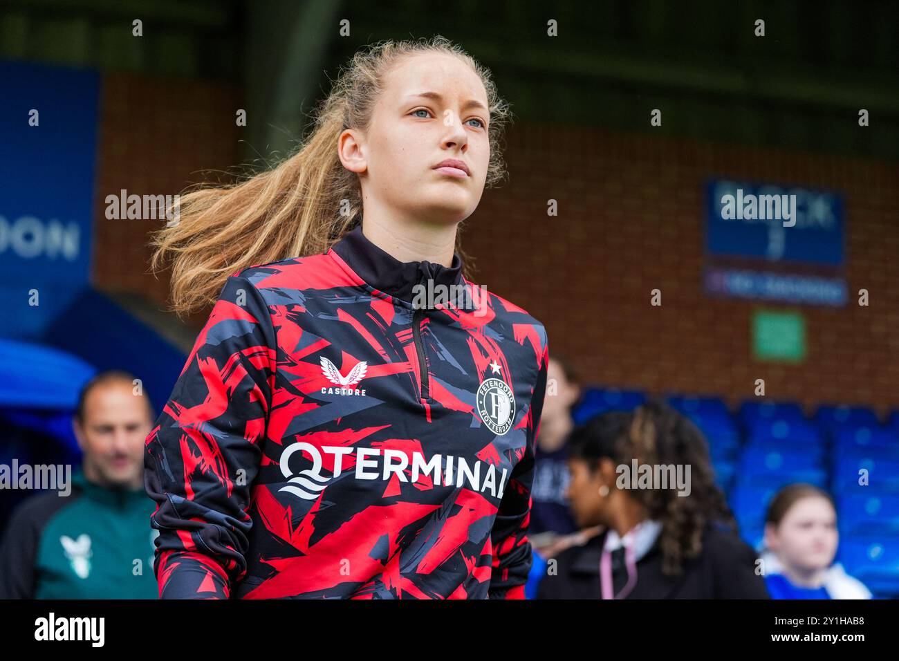 London, UK. 07th Sep, 2024. London - Feyenoord V1 goalkeeper Roos van ...